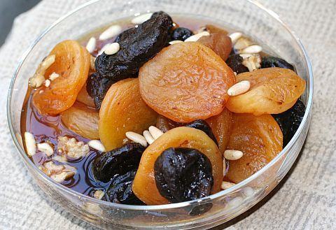 Salata de fructe uscate | Copilul.ro